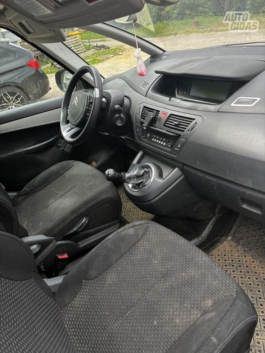 Citroen c4-picasso 2013 Viļņa, ar dzinēja tilpumu 1.60 L un nobraukumu 244 tūkst. km par 1200 €, foto 6 vietnē AUTOMOTO.COM.LV