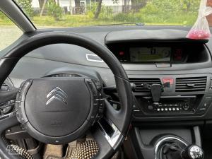 Citroen c4-picasso 2013 Viļņa, ar dzinēja tilpumu 1.60 L un nobraukumu 244 tūkst. km par 1200 €, foto 7 vietnē AUTOMOTO.COM.LV
