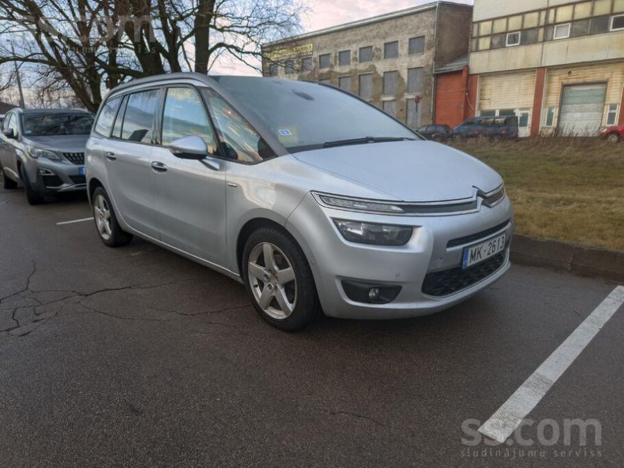 Citroen c4-picasso 2014 in Riga, with an engine capacity of 2.00 L and mileage of 204 thousand km for 7500 €, photo 3 on AUTOMOTO.COM.LV
