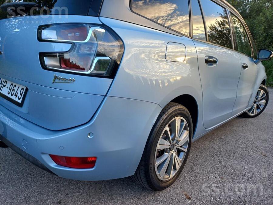 Citroen c4-picasso 2014 in Riga, with an engine capacity of 2.00 L and mileage of 203 thousand km for 7200 €, photo 9 on AUTOMOTO.COM.LV