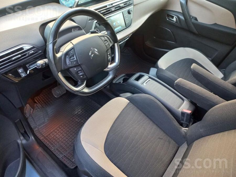 Citroen c4-picasso 2014 in Riga, with an engine capacity of 2.00 L and mileage of 203 thousand km for 7200 €, photo 23 on AUTOMOTO.COM.LV
