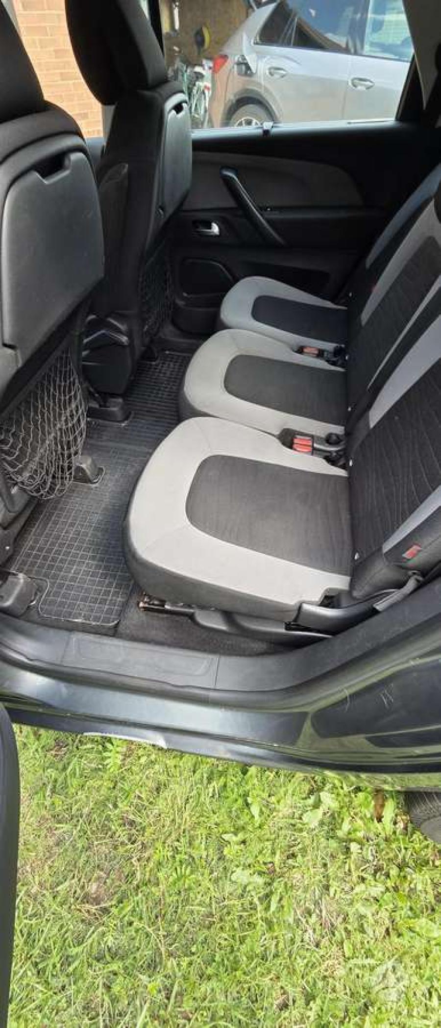 Citroen c4-picasso 2014 in Radviliskis, with an engine capacity of 1.56 L and mileage of 336 thousand km for 4000 €, photo 5 on AUTOMOTO.COM.LV