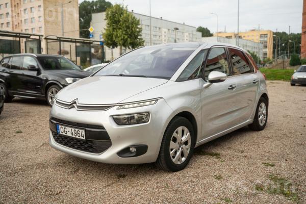 Citroen c4-picasso 2015 Liepāja, ar dzinēja tilpumu 1.20 L un nobraukumu 180 tūkst. km par 6500 €, foto 1 vietnē AUTOMOTO.COM.LV