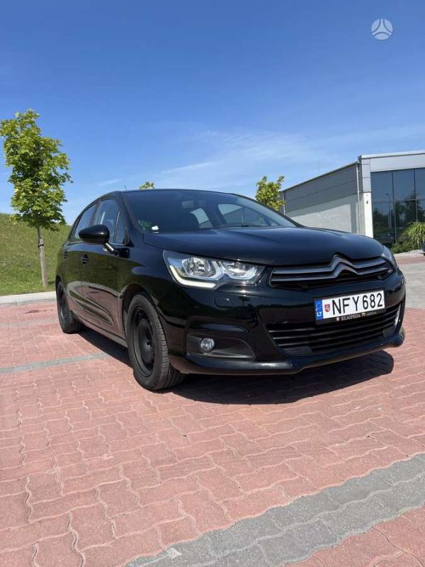 Citroen c4-picasso 2015 in Klaipeda, with an engine capacity of 1.56 L and mileage of 224 thousand km for 4300 €, photo 1 on AUTOMOTO.COM.LV