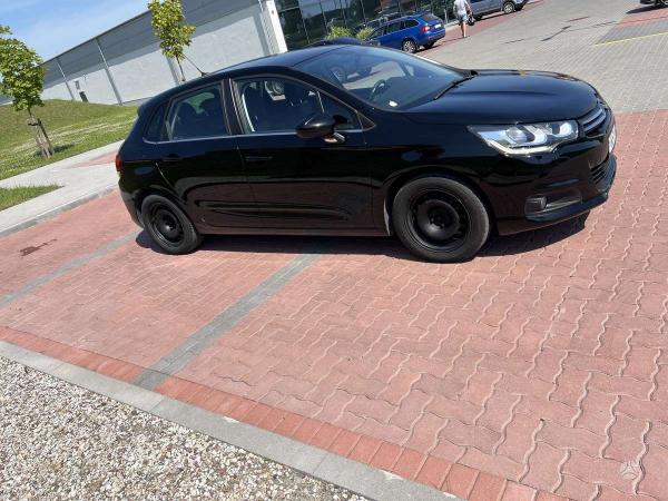 Citroen c4-picasso 2015 in Klaipeda, with an engine capacity of 1.56 L and mileage of 224 thousand km for 4300 €, photo 6 on AUTOMOTO.COM.LV