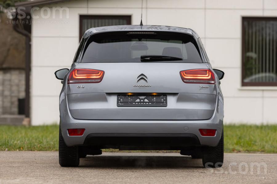 Citroen c4-picasso 2017 in Jelgava, with an engine capacity of 1.20 L and mileage of 161 thousand km for 6300 €, photo 5 on AUTOMOTO.COM.LV