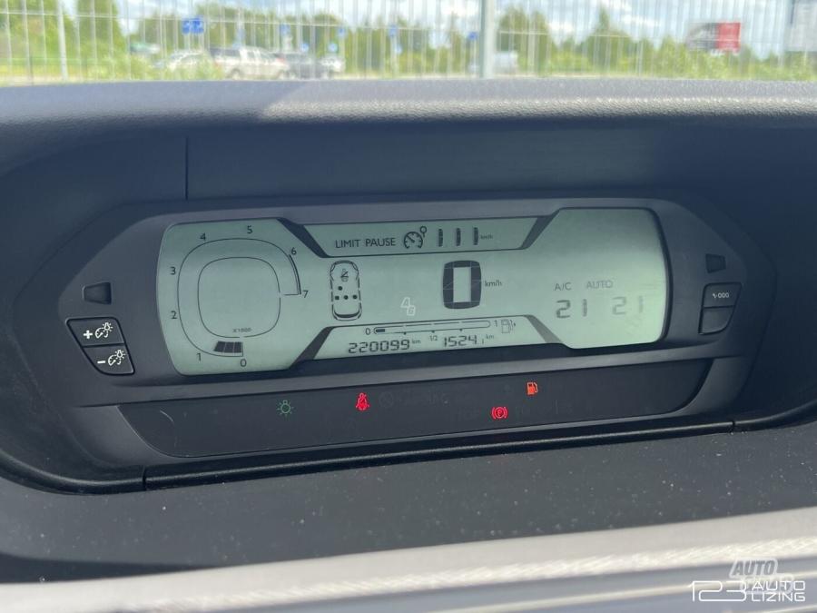 Citroen c4-picasso 2017 in Taurage, with an engine capacity of 1.20 L and mileage of 220 thousand km for 4990 €, photo 16 on AUTOMOTO.COM.LV