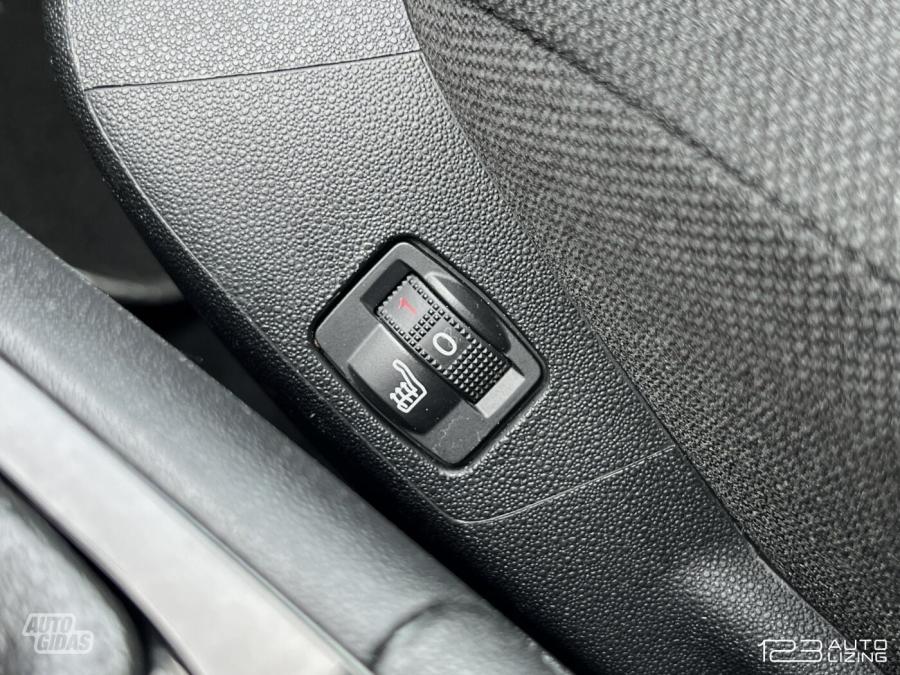 Citroen c4-picasso 2017 in Taurage, with an engine capacity of 1.20 L and mileage of 220 thousand km for 4990 €, photo 20 on AUTOMOTO.COM.LV