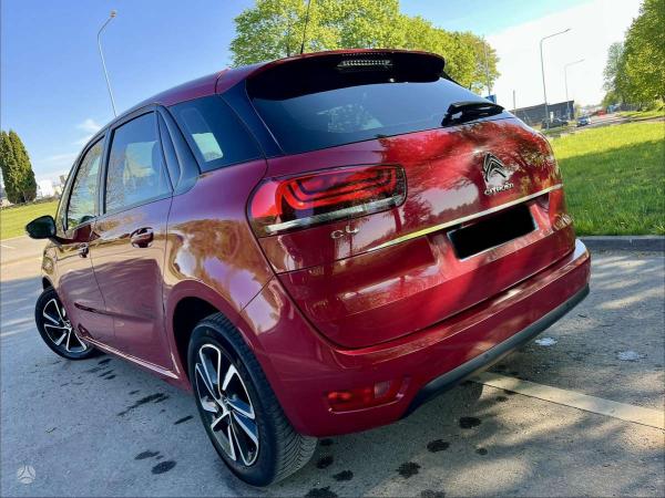 Citroen c4-picasso 2017 in Taurage, with an engine capacity of 1.60 L and mileage of 254 thousand km for 6999 €, photo 4 on AUTOMOTO.COM.LV