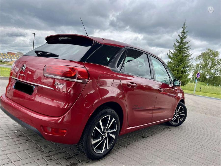 Citroen c4-picasso 2017 in Taurage, with an engine capacity of 1.60 L and mileage of 254 thousand km for 6950 €, photo 7 on AUTOMOTO.COM.LV