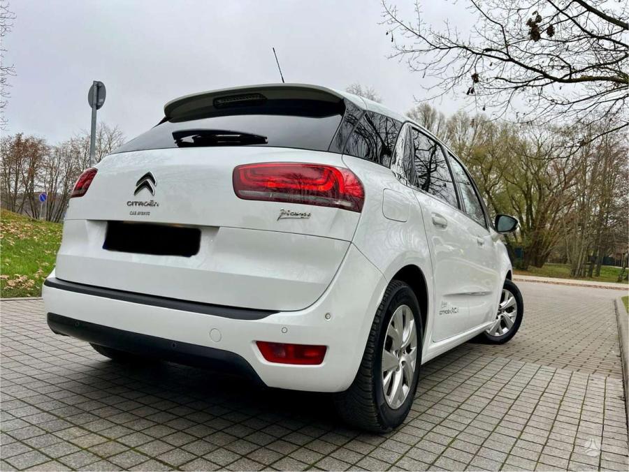 Citroen c4-picasso 2018 in Siauliai, with an engine capacity of 1.60 L and mileage of 245 thousand km for 6999 €, photo 2 on AUTOMOTO.COM.LV