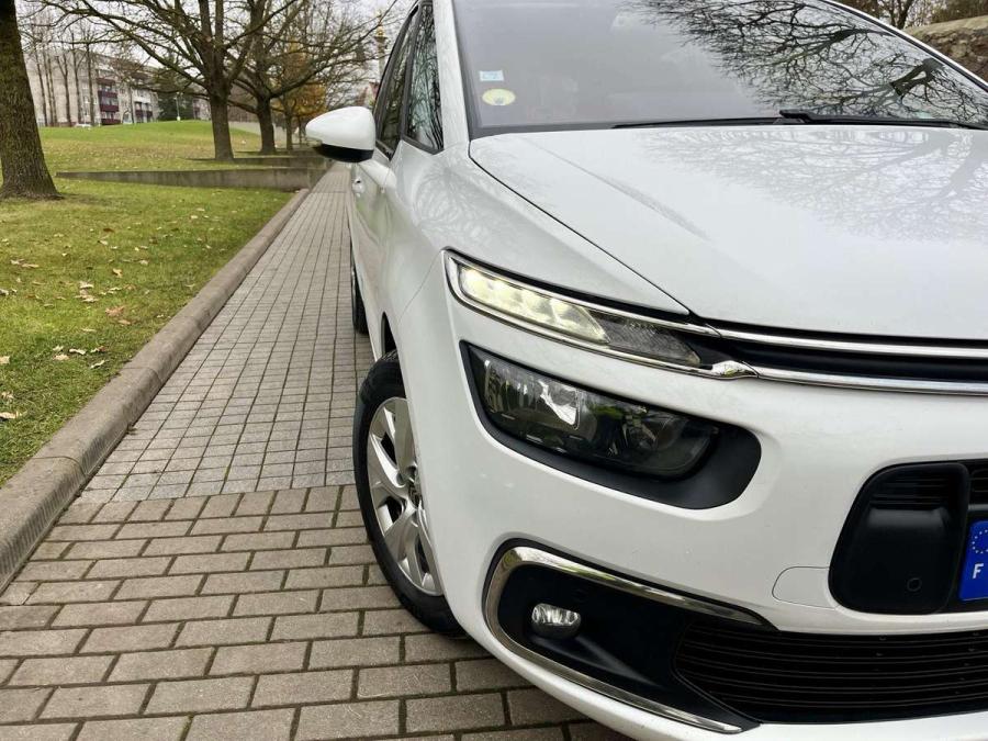 Citroen c4-picasso 2018 in Siauliai, with an engine capacity of 1.60 L and mileage of 245 thousand km for 6999 €, photo 16 on AUTOMOTO.COM.LV