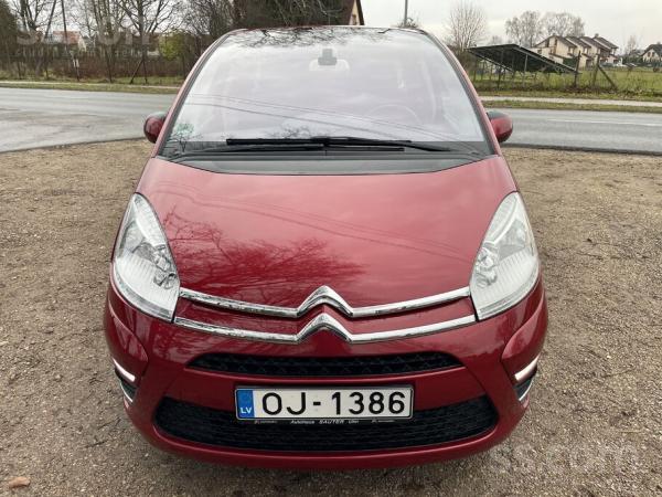 Sarkans Citroen c4-picasso 2011 Rīga, ar dzinēja tilpumu 1.60 L un nobraukumu 248 tūkst. km par 3990 €, foto 8 vietnē AUTOMOTO.COM.LV