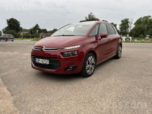 Red Citroen c4-picasso 2015 in Liepaja, with an engine capacity of 1.60 L and mileage of 160 thousand km for 8500 €, photo  on AUTOMOTO.COM.LV