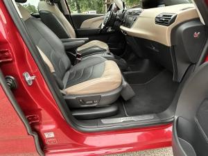 Red Citroen c4-picasso 2015 in Grobiņa, with an engine capacity of 1.60 L and mileage of 160 thousand km for 8500 €, photo 11 on AUTOMOTO.COM.LV