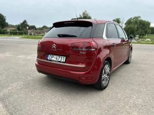 Red Citroen c4-picasso 2015 in Grobiņa, with an engine capacity of 1.60 L and mileage of 160 thousand km for 8500 €, photo 12 on AUTOMOTO.COM.LV