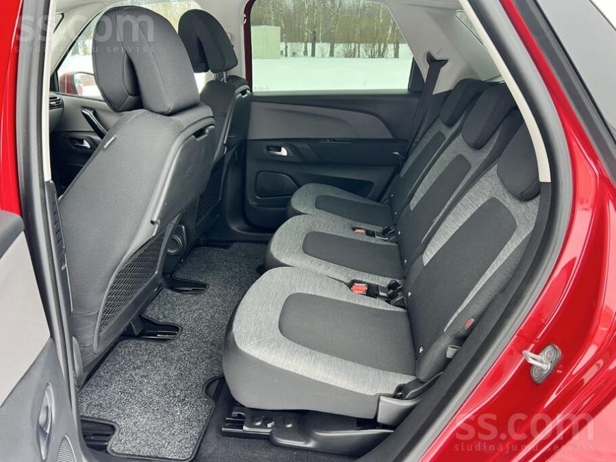 Sarkans Citroen c4-picasso 2016 Rīga, ar dzinēja tilpumu 1.60 L un nobraukumu 259 tūkst. km par 5950 €, foto 9 vietnē AUTOMOTO.COM.LV