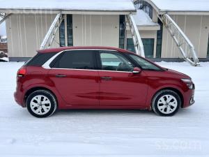 Sarkans Citroen c4-picasso 2016 Rīga, ar dzinēja tilpumu 1.60 L un nobraukumu 259 tūkst. km par 5950 €, foto 14 vietnē AUTOMOTO.COM.LV
