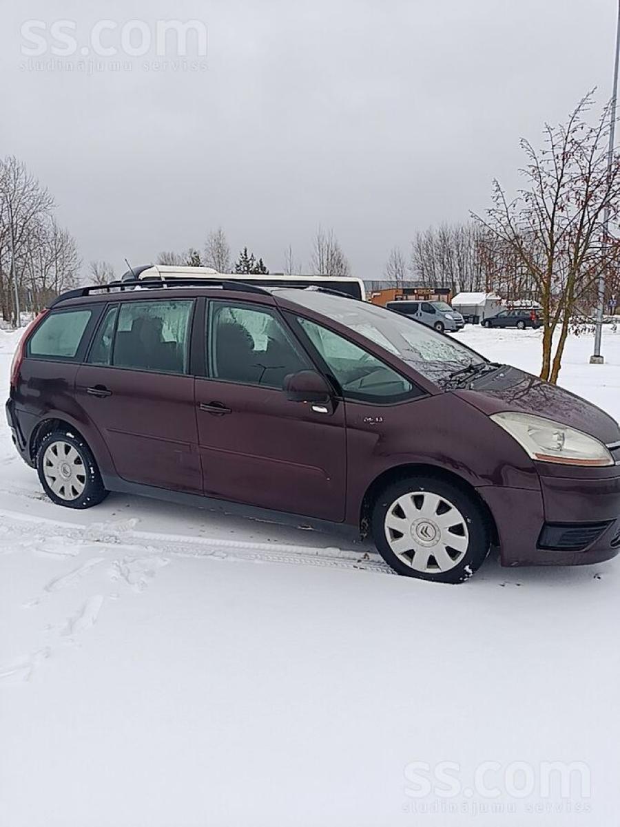 Sarkans Citroen c4-picasso 2008 Daugavpils, ar dzinēja tilpumu 1.60 L un nobraukumu 255 tūkst. km par 2700 €, foto 1 vietnē AUTOMOTO.COM.LV