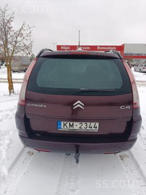 Sarkans Citroen c4-picasso 2008 Daugavpils, ar dzinēja tilpumu 1.60 L un nobraukumu 255 tūkst. km par 2700 €, foto 4 vietnē AUTOMOTO.COM.LV