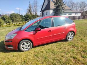 Red Citroen c4-picasso 2008 in Marijampole, with an engine capacity of 2.00 L and mileage of 227 thousand km for 1800 €, photo 3 on AUTOMOTO.COM.LV