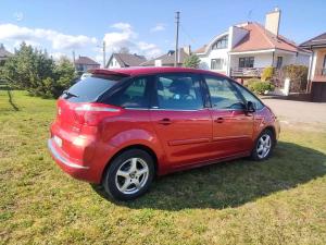 Red Citroen c4-picasso 2008 in Marijampole, with an engine capacity of 2.00 L and mileage of 227 thousand km for 1800 €, photo 10 on AUTOMOTO.COM.LV