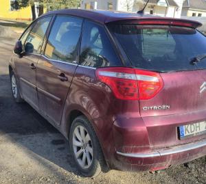 Sarkans Citroen c4-picasso 2008 Plungė, ar dzinēja tilpumu 1.56 L un nobraukumu 283 tūkst. km par 1090 €, foto 3 vietnē AUTOMOTO.COM.LV