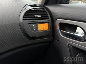 Sarkans Citroen c4-picasso 2009 Rīga, ar dzinēja tilpumu 1.60 L un nobraukumu 283 tūkst. km par 1990 €, foto 14 vietnē AUTOMOTO.COM.LV
