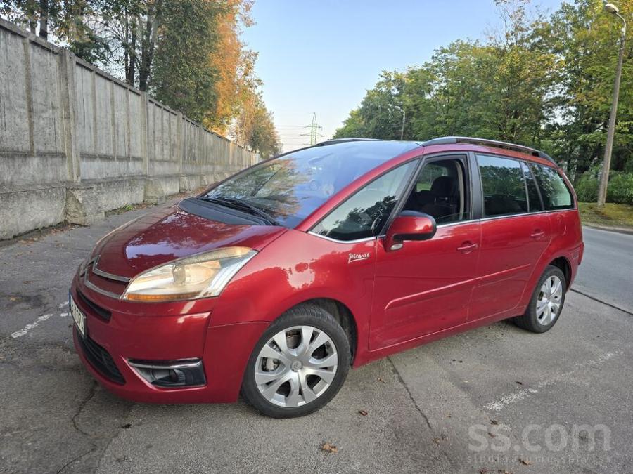 Sarkans Citroen c4-picasso 2009 Rīga, ar dzinēja tilpumu 1.60 L un nobraukumu 236 tūkst. km par 2500 €, foto 1 vietnē AUTOMOTO.COM.LV