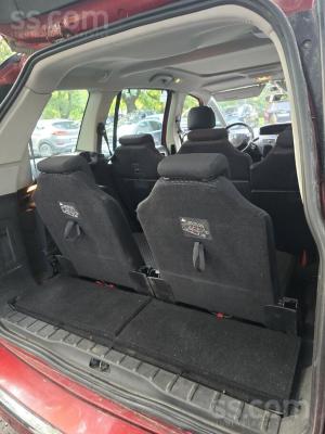 Sarkans Citroen c4-picasso 2009 Rīga, ar dzinēja tilpumu 1.60 L un nobraukumu 236 tūkst. km par 2500 €, foto 9 vietnē AUTOMOTO.COM.LV