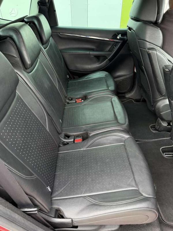 Sarkans Citroen c4-picasso 2011 Raseiniai, ar dzinēja tilpumu 1.56 L un nobraukumu 283 tūkst. km par 1199 €, foto 10 vietnē AUTOMOTO.COM.LV