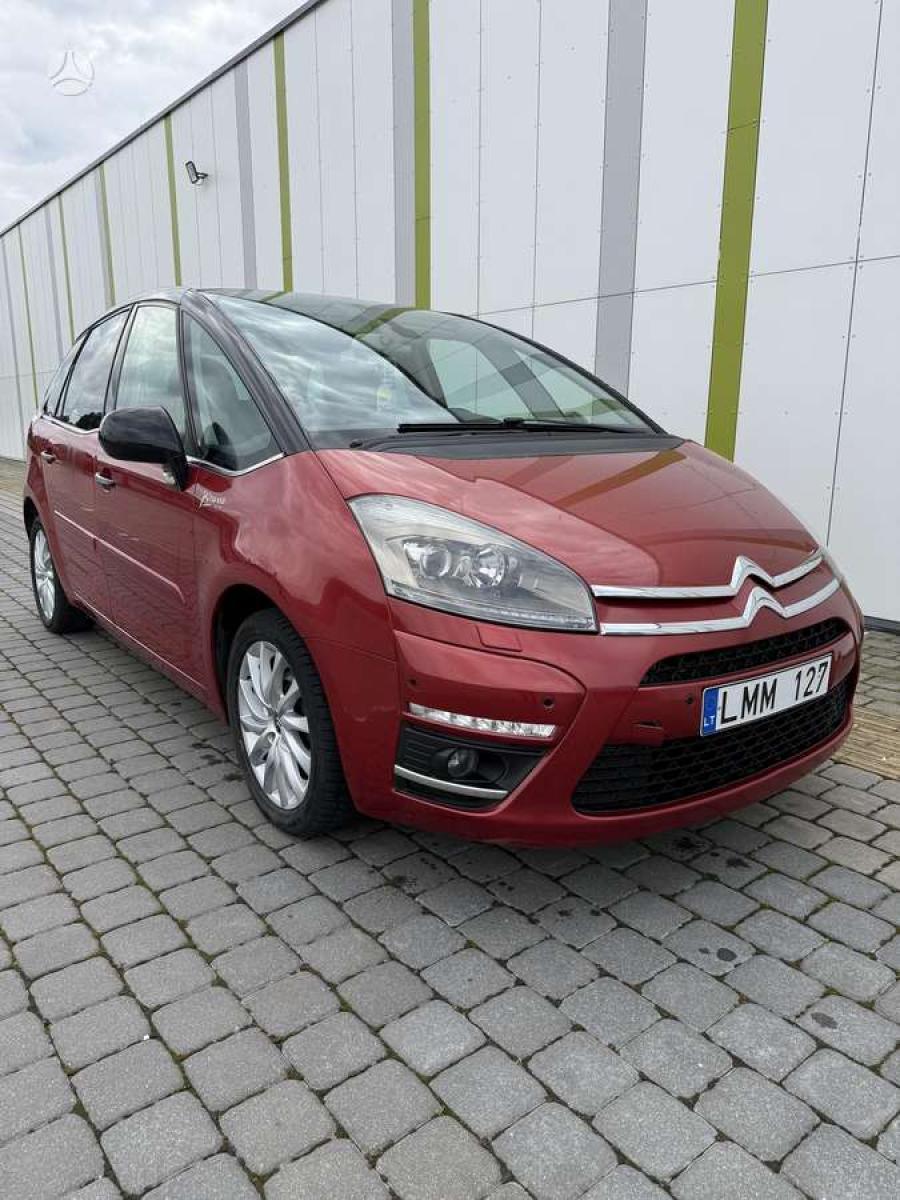 Sarkans Citroen c4-picasso 2011 Raseiniai, ar dzinēja tilpumu 1.56 L un nobraukumu 283 tūkst. km par 1199 €, foto 1 vietnē AUTOMOTO.COM.LV
