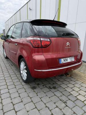Sarkans Citroen c4-picasso 2011 Raseiniai, ar dzinēja tilpumu 1.56 L un nobraukumu 283 tūkst. km par 1199 €, foto 6 vietnē AUTOMOTO.COM.LV
