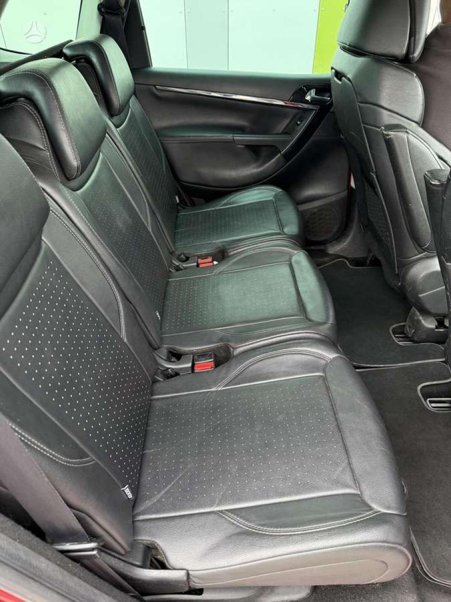 Sarkans Citroen c4-picasso 2011 Raseiniai, ar dzinēja tilpumu 1.56 L un nobraukumu 283 tūkst. km par 1199 €, foto 11 vietnē AUTOMOTO.COM.LV