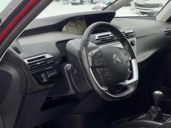 Sarkans Citroen c4-picasso 2013 Tauragė, ar dzinēja tilpumu 1.60 L un nobraukumu 260 tūkst. km par 4700 €, foto 8 vietnē AUTOMOTO.COM.LV