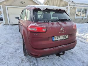Sarkans Citroen c4-picasso 2013 Viļņa, ar dzinēja tilpumu 1.56 L un nobraukumu 254 tūkst. km par 4550 €, foto 4 vietnē AUTOMOTO.COM.LV