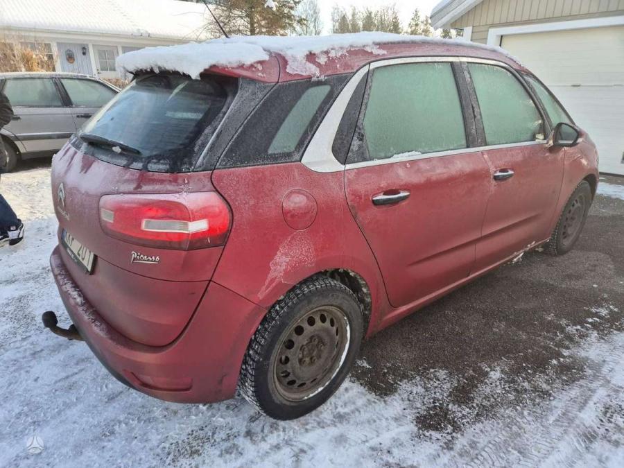 Sarkans Citroen c4-picasso 2013 Viļņa, ar dzinēja tilpumu 1.56 L un nobraukumu 254 tūkst. km par 4550 €, foto 6 vietnē AUTOMOTO.COM.LV
