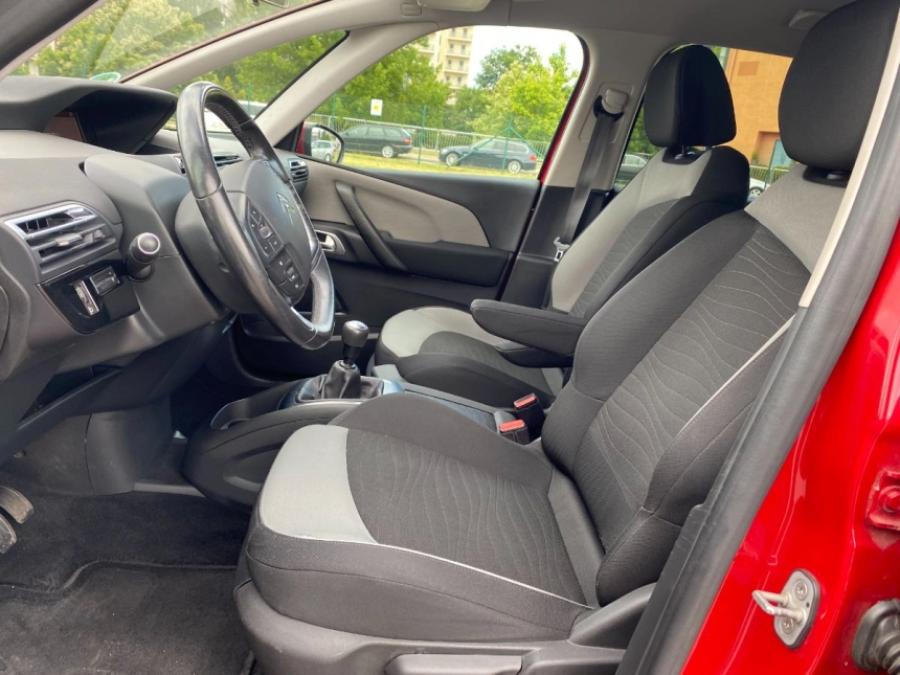 Sarkans Citroen c4-picasso 2013 Rīga, ar dzinēja tilpumu 1.60 L un nobraukumu 276 tūkst. km par 5950 €, foto 8 vietnē AUTOMOTO.COM.LV