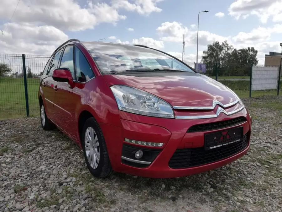 Red Citroen c4-picasso 2013 in Saldus, with an engine capacity of 1.60 L and mileage of 181 thousand km for 4900 €, photo 5 on AUTOMOTO.COM.LV