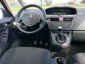 Red Citroen c4-picasso 2013 in Saldus, with an engine capacity of 1.60 L and mileage of 181 thousand km for 4900 €, photo 7 on AUTOMOTO.COM.LV