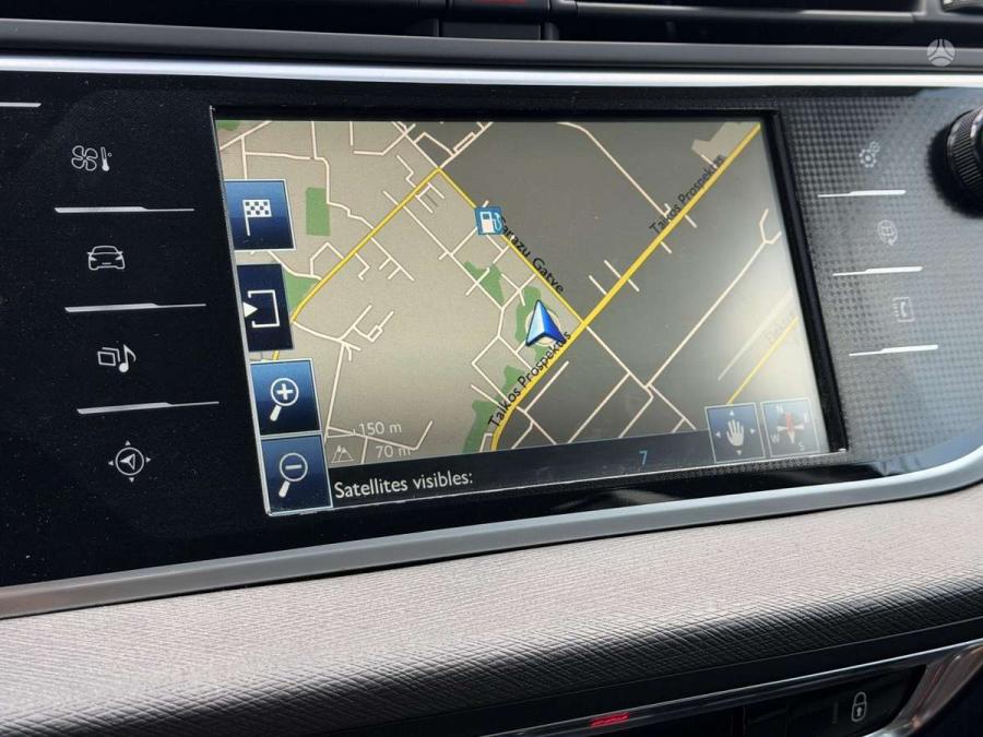 Sarkans Citroen c4-picasso 2013 Kauņa, ar dzinēja tilpumu 1.60 L un nobraukumu 156 tūkst. km par 5700 €, foto 10 vietnē AUTOMOTO.COM.LV