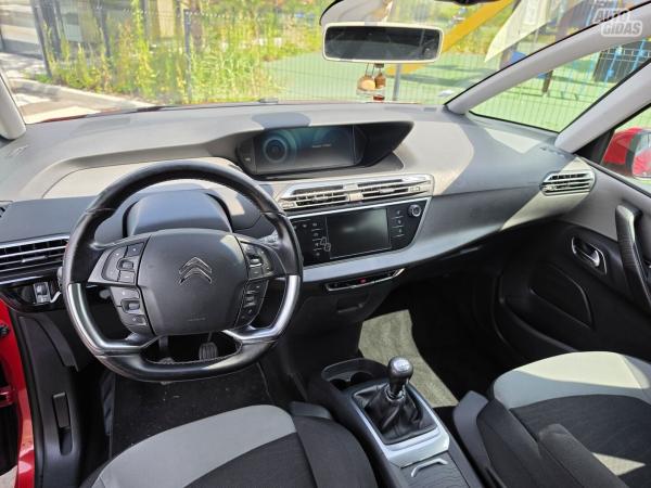 Red Citroen c4-picasso 2014 in Kaunas, with an engine capacity of 1.60 L and mileage of 224 thousand km for 4150 €, photo 6 on AUTOMOTO.COM.LV