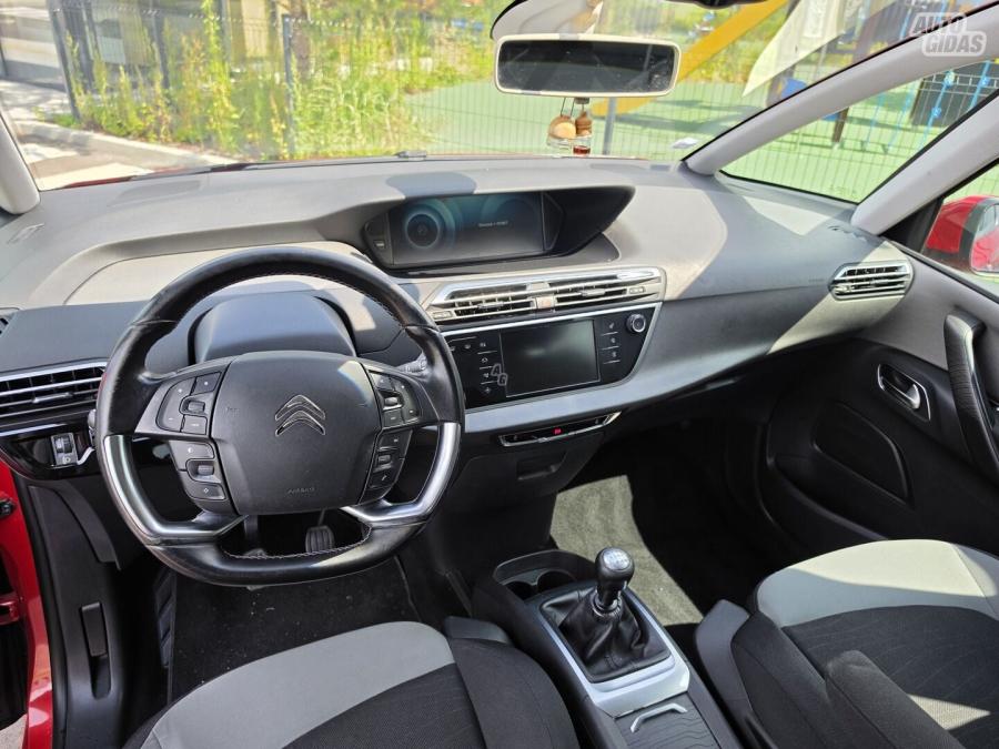 Red Citroen c4-picasso 2014 in Kaunas, with an engine capacity of 1.60 L and mileage of 224 thousand km for 4150 €, photo 7 on AUTOMOTO.COM.LV