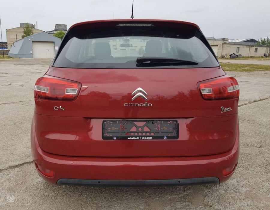 Red Citroen c4-picasso 2014 in Siauliai, with an engine capacity of 1.56 L and mileage of 237 thousand km for 4650 €, photo 7 on AUTOMOTO.COM.LV