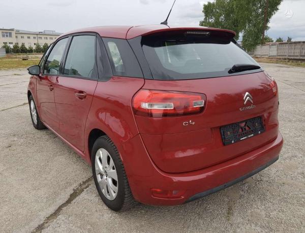 Red Citroen c4-picasso 2014 in Siauliai, with an engine capacity of 1.56 L and mileage of 237 thousand km for 4650 €, photo 8 on AUTOMOTO.COM.LV