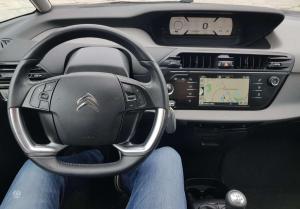 Red Citroen c4-picasso 2014 in Siauliai, with an engine capacity of 1.56 L and mileage of 237 thousand km for 4650 €, photo 15 on AUTOMOTO.COM.LV