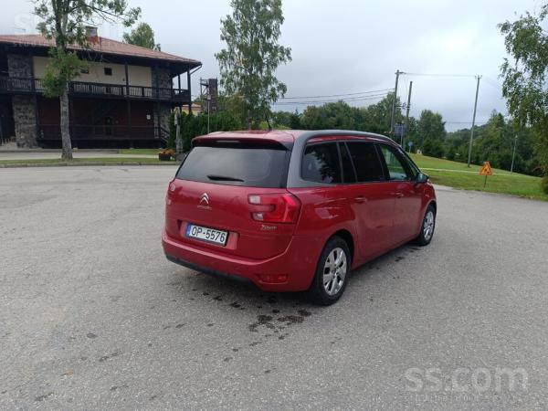 Citroen c4-picasso 2014 Rīga vietnē Sarkans Citroen c4-picasso 2014 Rīga, ar dzinēja tilpumu 1.60 L un nobraukumu 308 tūkst. km par 4200 €, foto 5 vietnē AUTOMOTO.COM.LV