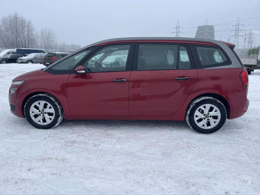 Red Citroen c4-picasso 2016 in Kaunas, with an engine capacity of 1.56 L and mileage of 198 thousand km for 6250 €, photo 12 on AUTOMOTO.COM.LV