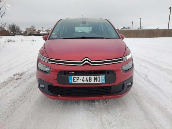 Sarkans Citroen c4-picasso 2017 Tauragė, ar dzinēja tilpumu 1.20 L un nobraukumu 135 tūkst. km par 5600 €, foto 1 vietnē AUTOMOTO.COM.LV