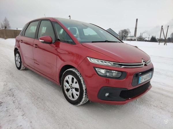 Sarkans Citroen c4-picasso 2017 Tauragė, ar dzinēja tilpumu 1.20 L un nobraukumu 135 tūkst. km par 5600 €, foto 3 vietnē AUTOMOTO.COM.LV